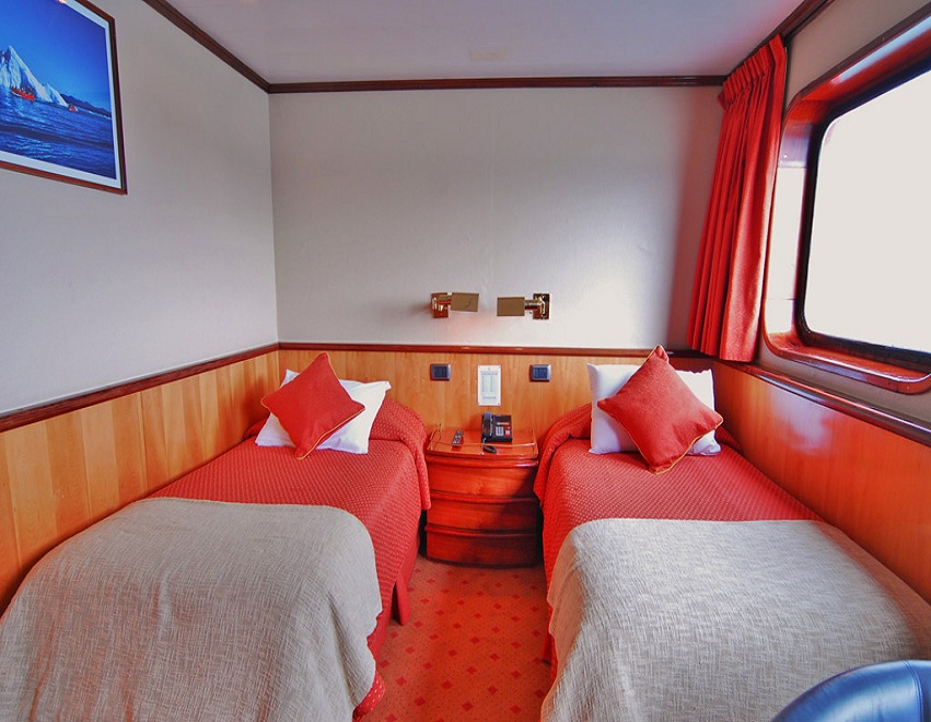 MV Skorpios III - Small expedition cruise ship voyages in Chilean Patagonia