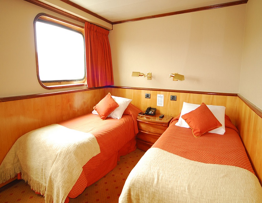 MV Skorpios III - Small expedition cruise ship voyages in Chilean Patagonia