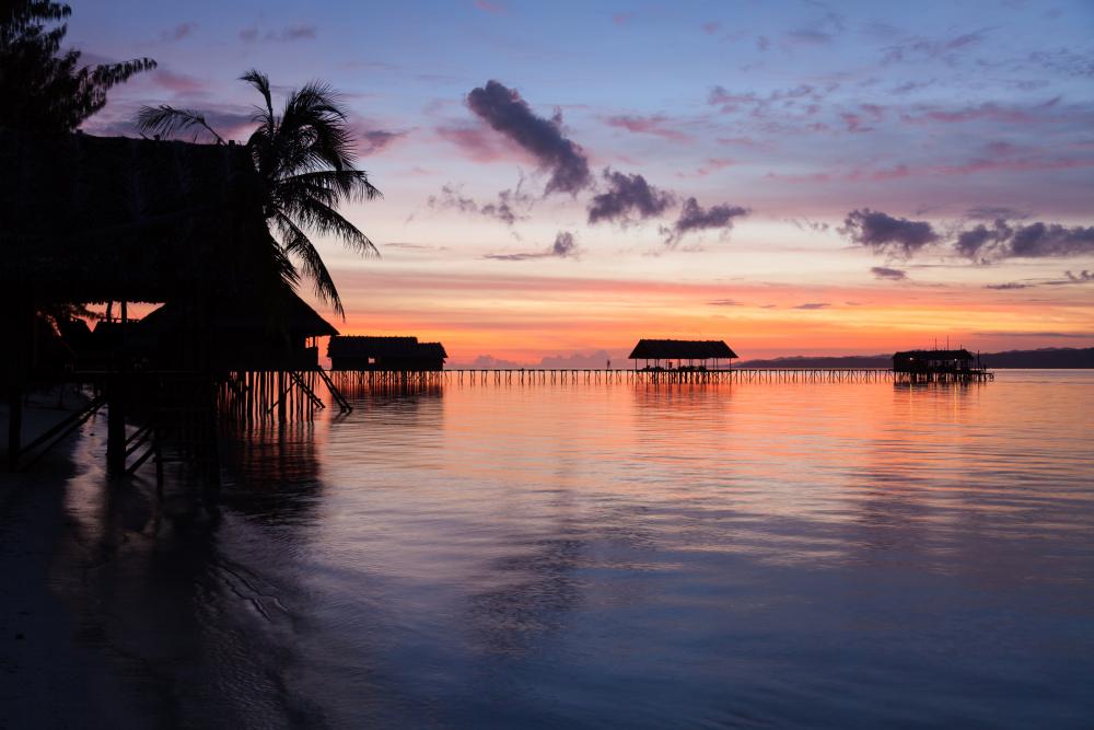 4 Best Wayag Island Tours, Trips & Cruises for 2024-2025