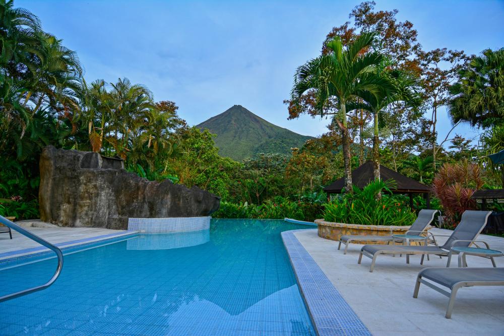 Lomas del Volcan - Stay at a comfortable Arenal lodge on our Costa Rica ...