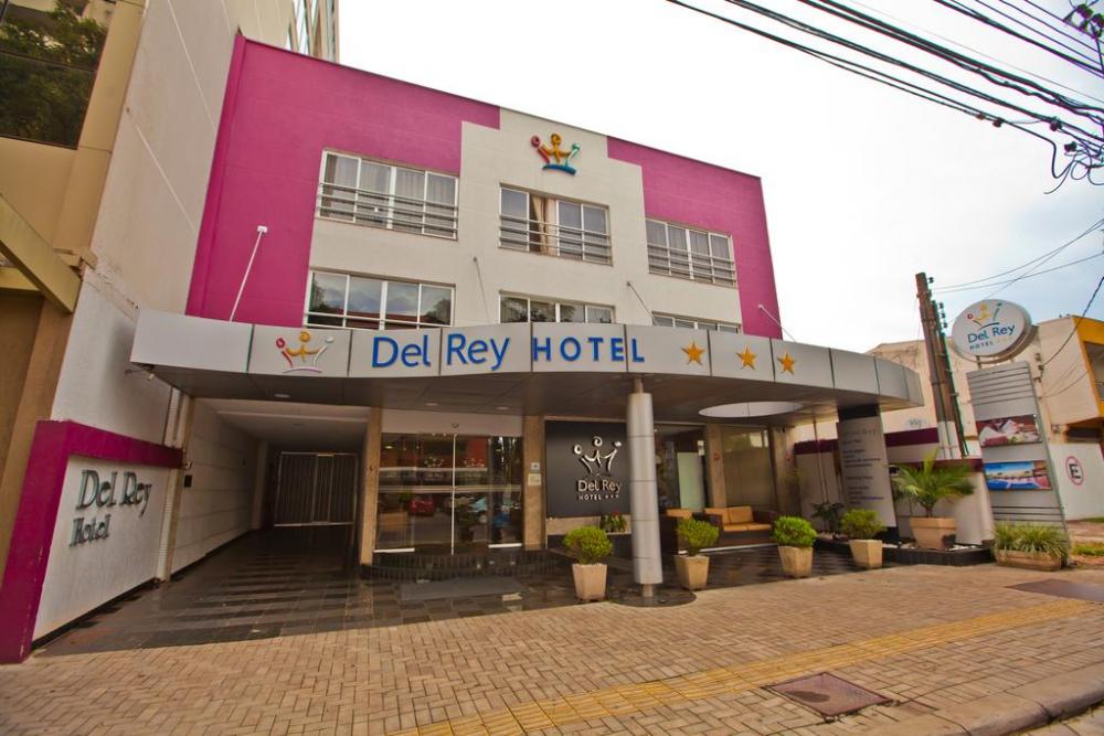 Hotel Del Rey - Stay at the Hotel Del Rey during your Brazil tour