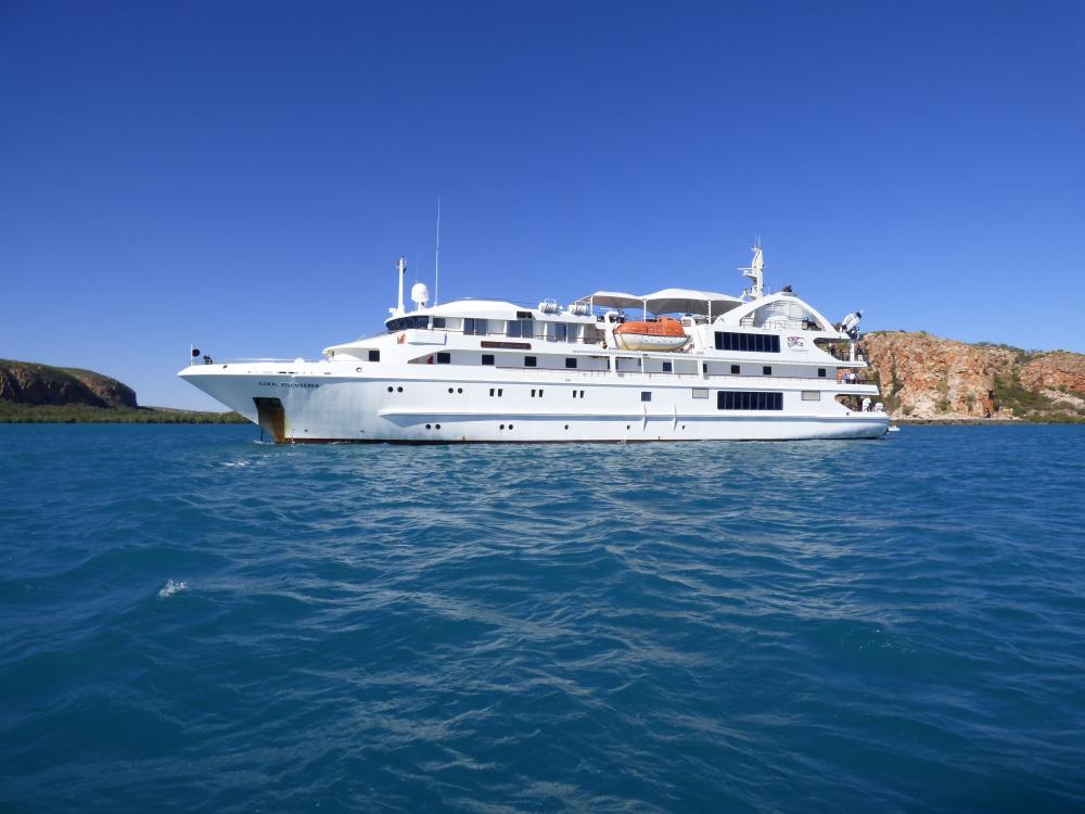 Coral Discoverer - South Pacific Cruises, Luxury South Pacific ...