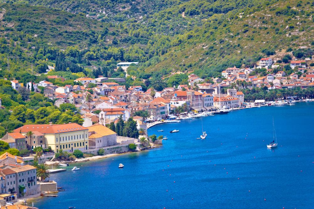 6 Best Trips to Vis with City Tours in 2024-2025