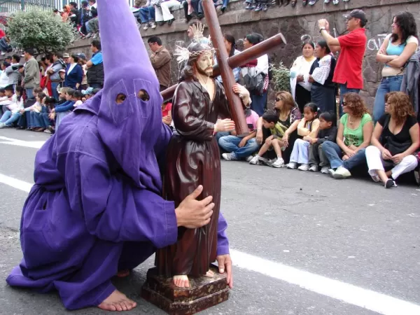 Ecuador Tour - Quito Easter Festival 3 Day Ecuador Tour