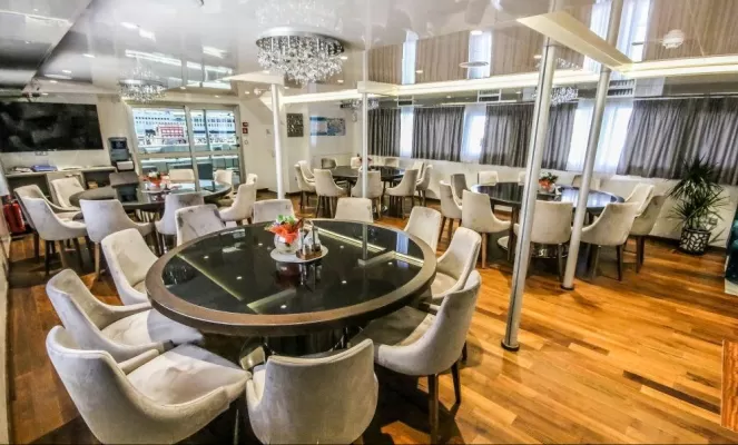 Nautilus Prices, Itineraries, Photos, Deck Plans, Cabins & Reviews 2024 ...