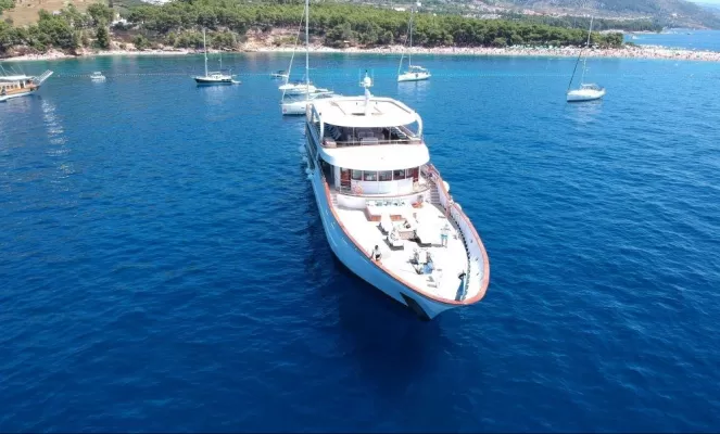 Nautilus Prices, Itineraries, Photos, Deck Plans, Cabins & Reviews 2024 ...