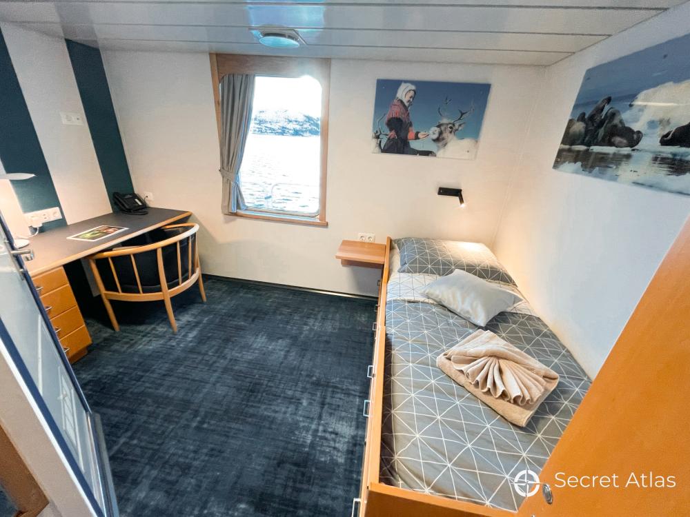 MV Explorer - High-end Small Svalbard Cruise Ship
