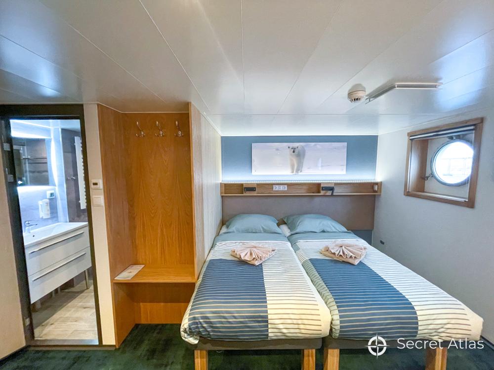 MV Explorer - High-end Small Svalbard Cruise Ship