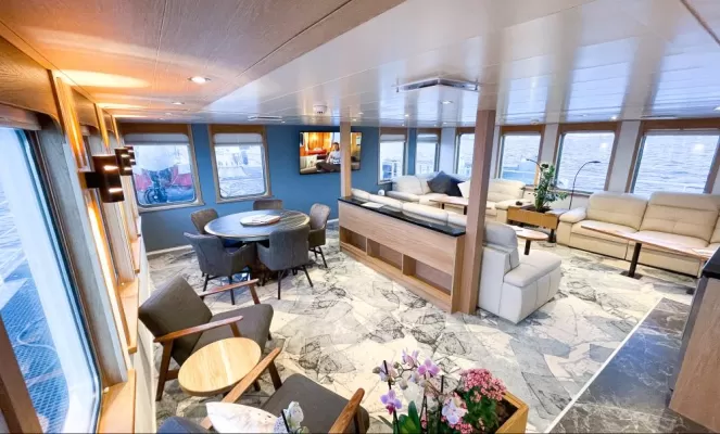 MV Explorer - High-end Small Svalbard Cruise Ship
