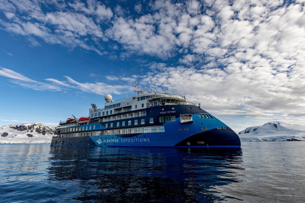 Ocean Victory - Cruise to the polar regions Antarctica and the Arctic ...