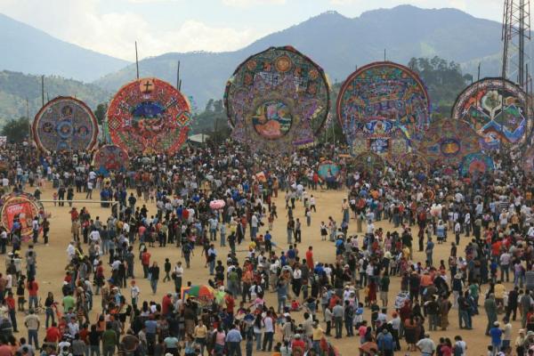 Dia De Los Muertos Festivals - Visit the Kite Festival in Guatemala