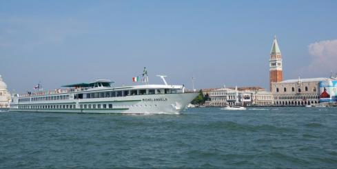 Best Italy Small Cruise Ships, Boats & Yachts