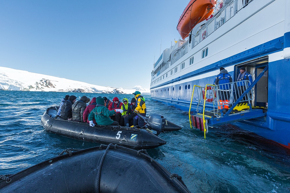 Classic Antarctica Air - Small Ship Cruise to the Antarctic Peninsula